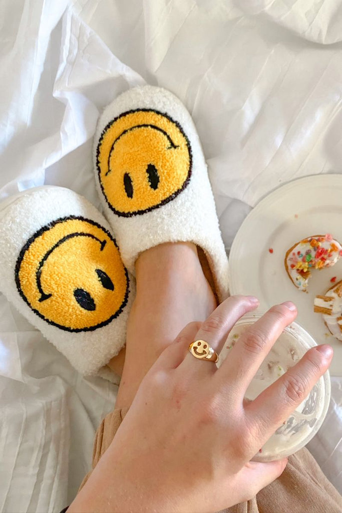White Fuzzy Slippers | Trendy Happy Face Design | Katydid